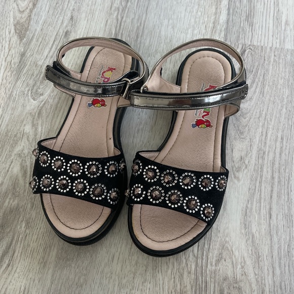 Shoes | Little Girls Black Sandals | Poshmark